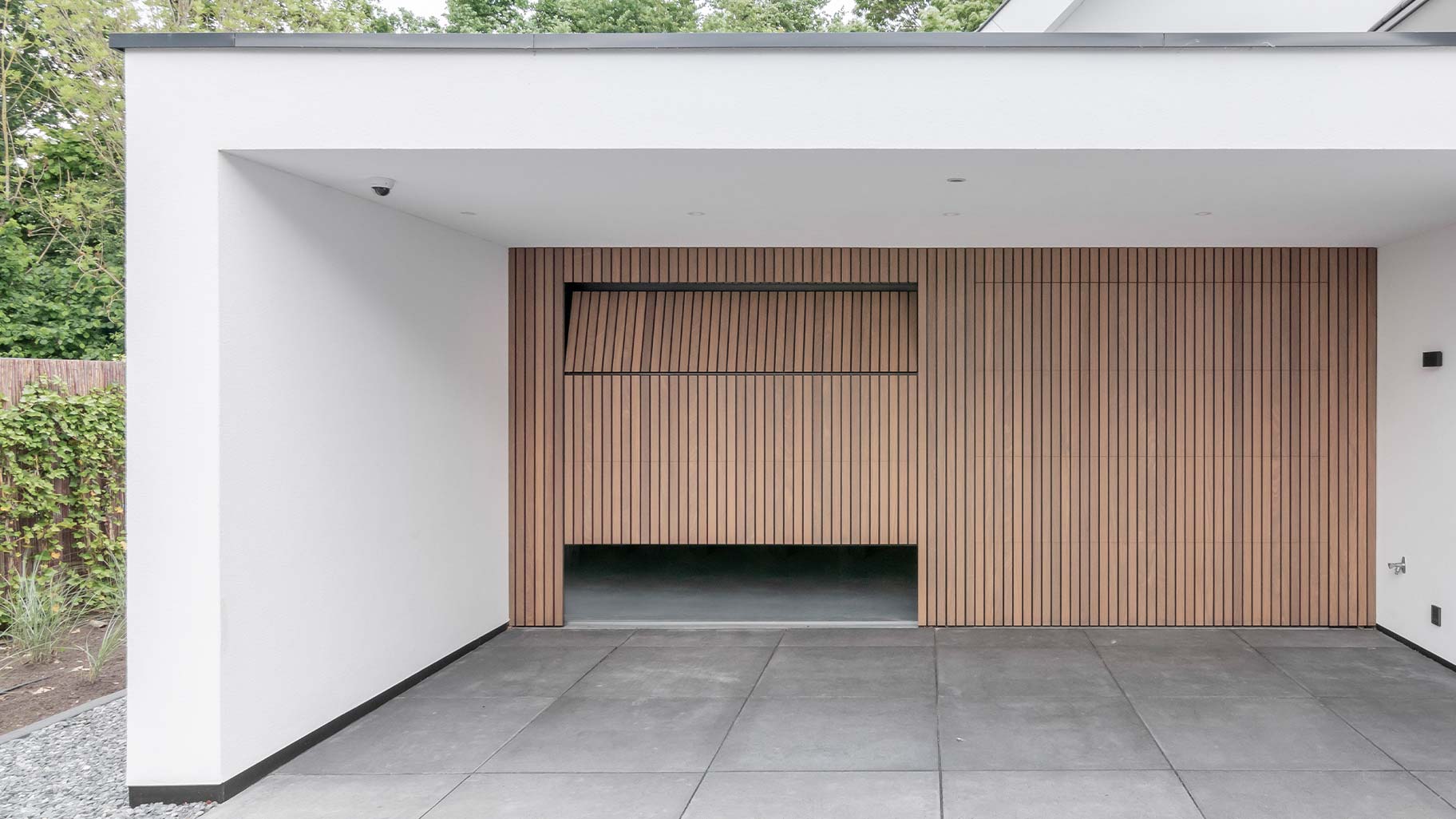 Sectionale garagedeuren op maat gemaakt | Different Doors